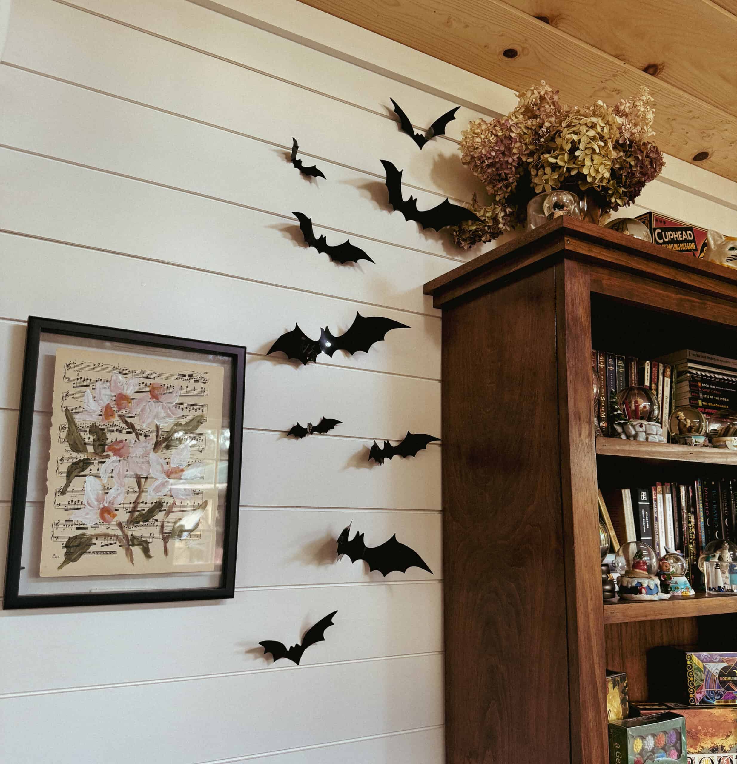 How to Style Your 3D Bat Wall Decor for Halloween - Everyday She Moms